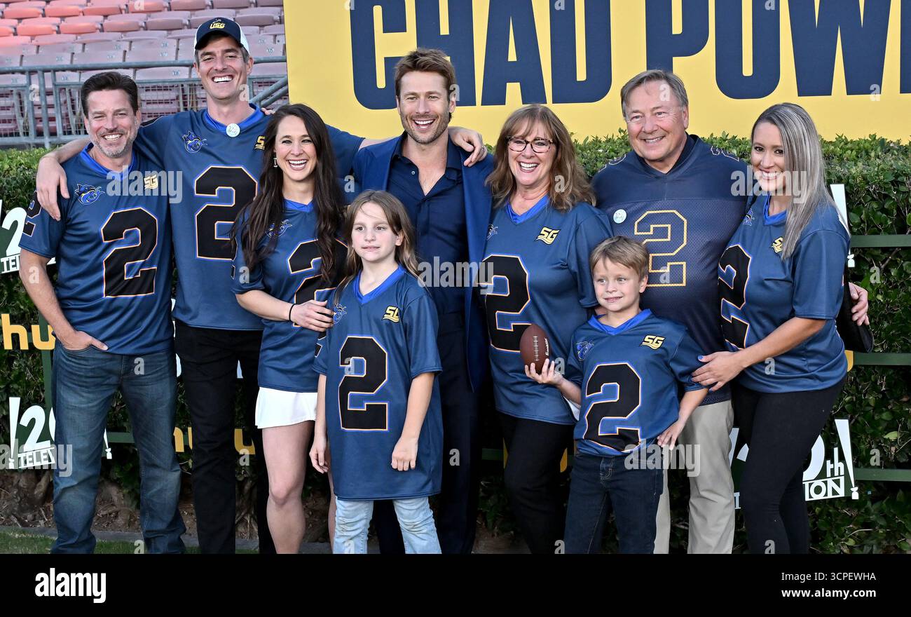 Glen Powell, Cyndy Powell and Glen Powell Sr. arriving to Hulu’s “Chad ...