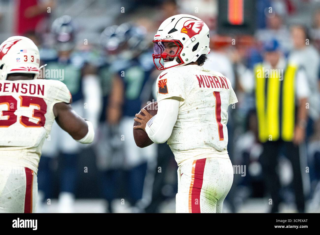 Arizona Cardinals quarterback Kyler Murray (1) looks to throw the ball ...