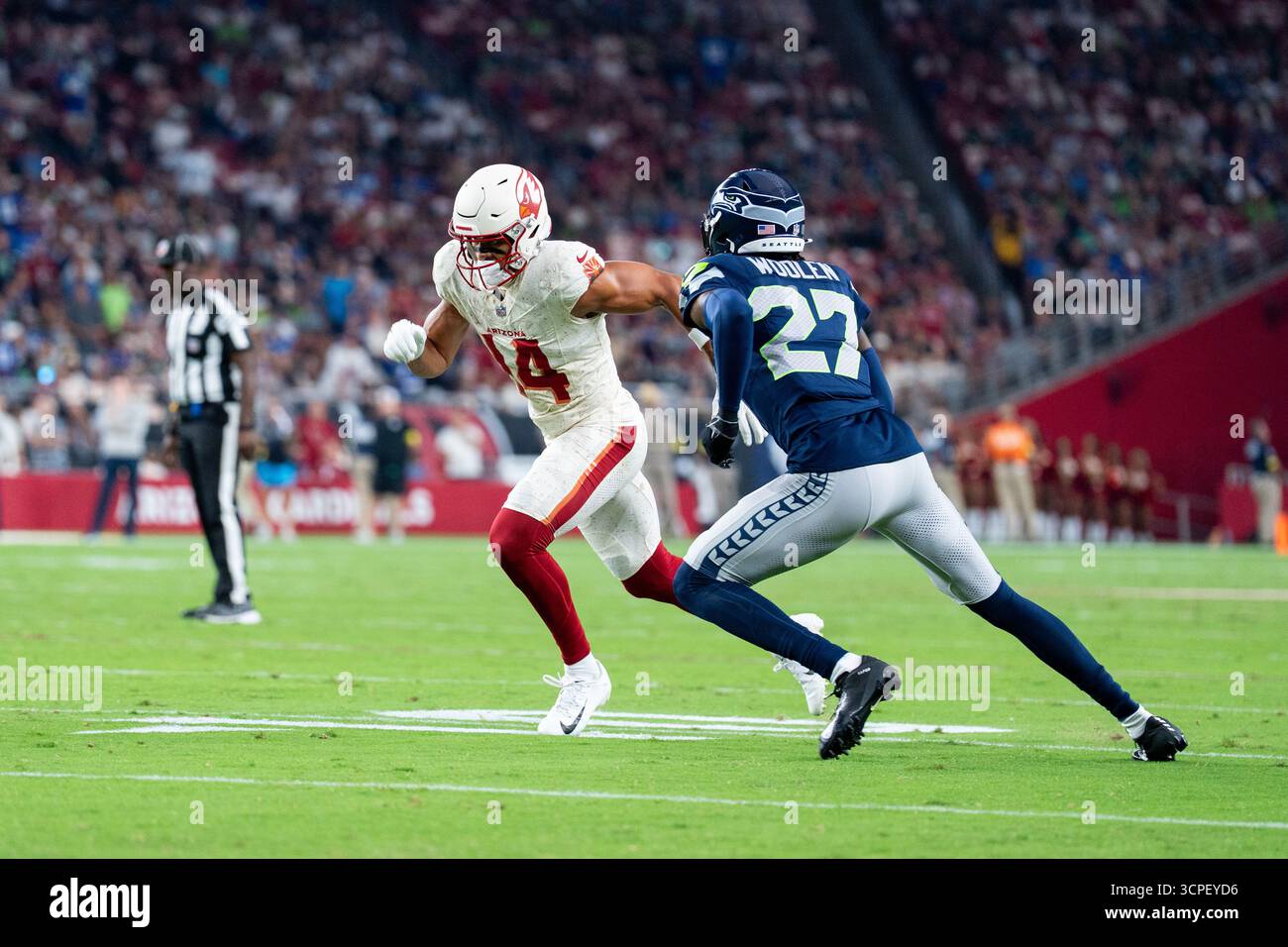 Arizona Cardinals wide receiver Michael Wilson (14) runs past Seattle ...