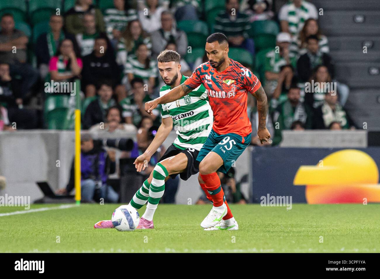 Zeno debast of sporting cp hi-res stock photography and images - Alamy