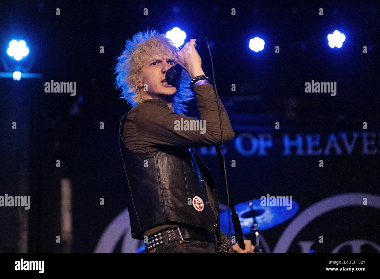 September 25, 2025: Gage Allison with Lathe of Heaven performing at the ...