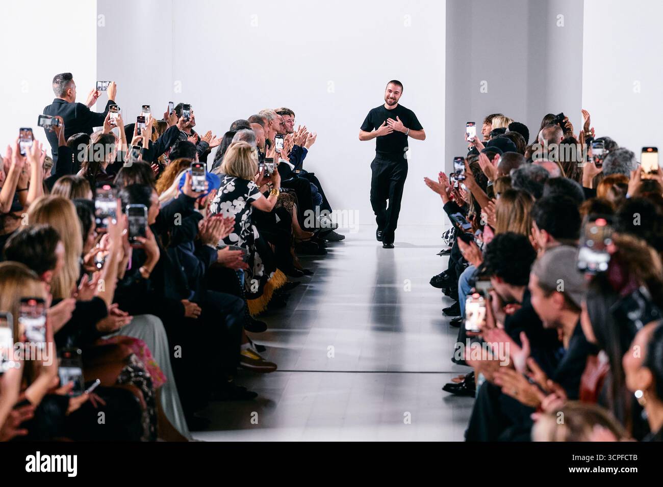 Francesco Murano Milan Fashion Week - Women S/S 2026 Francesco Murano ...