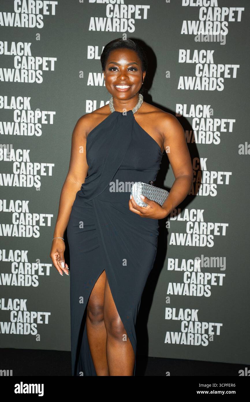 Tia Taylor Milan Fashion Week - Women S/S 2026 3rd Edition Black Carpet ...