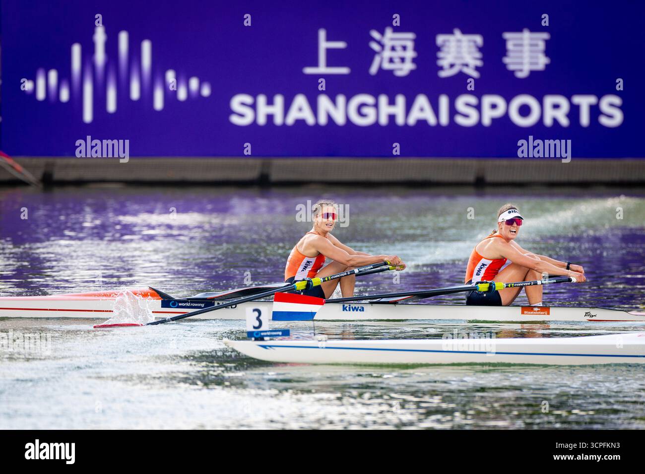SHANGHAI - Benthe Boonstra and Roos de Jong in action during the Women ...