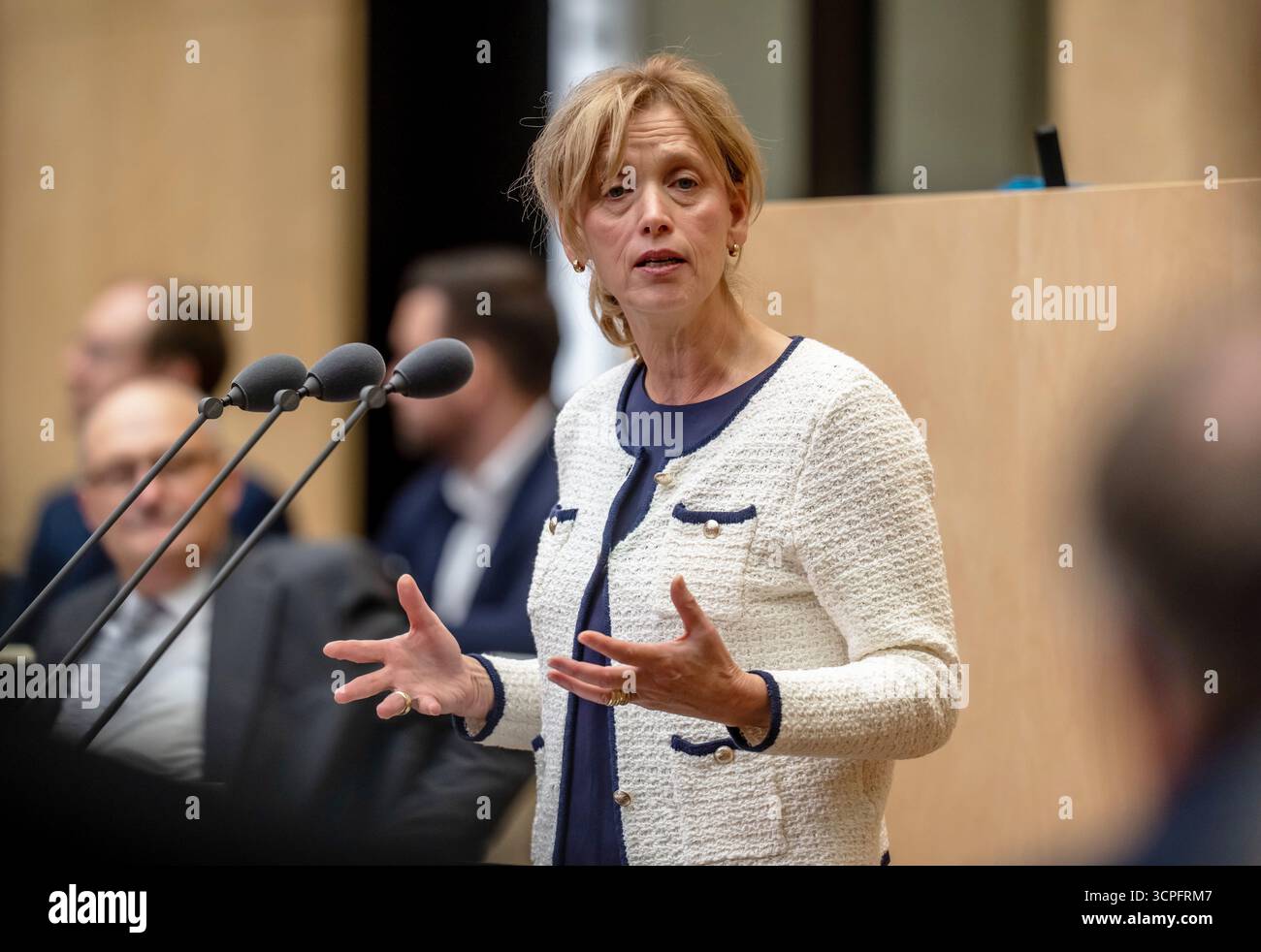 26 September 2025, Berlin: Karin Prien (CDU), Federal Minister of ...
