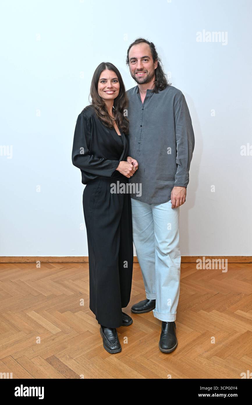 Filmgespraech Nicola von Leffern und Jakob Carl Sauer zum Film To ...