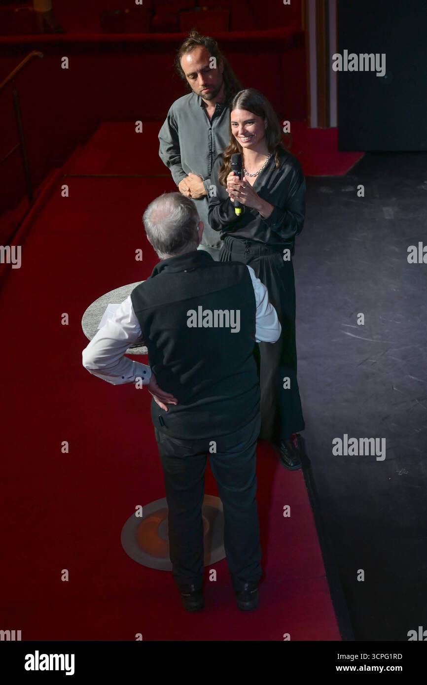 Filmgespraech Nicola von Leffern und Jakob Carl Sauer zum Film To ...