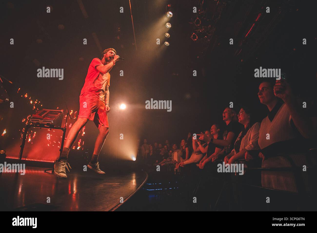 Aarhus, Denmark. 25th, September 2025. The Icelandic singer, songwriter ...