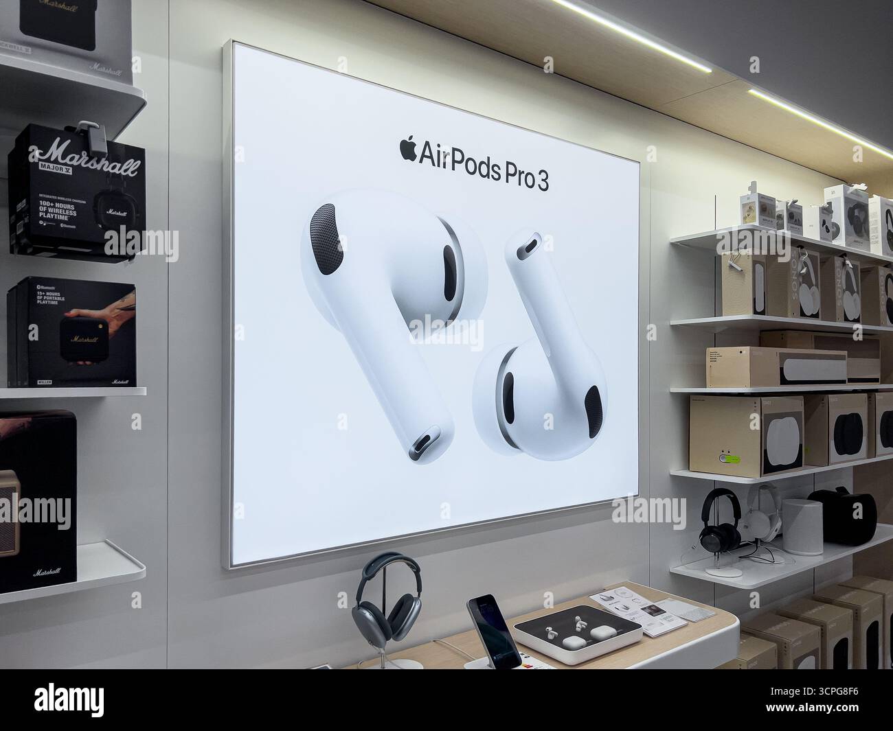 Airpod apple logo hi-res stock photography and images - Alamy