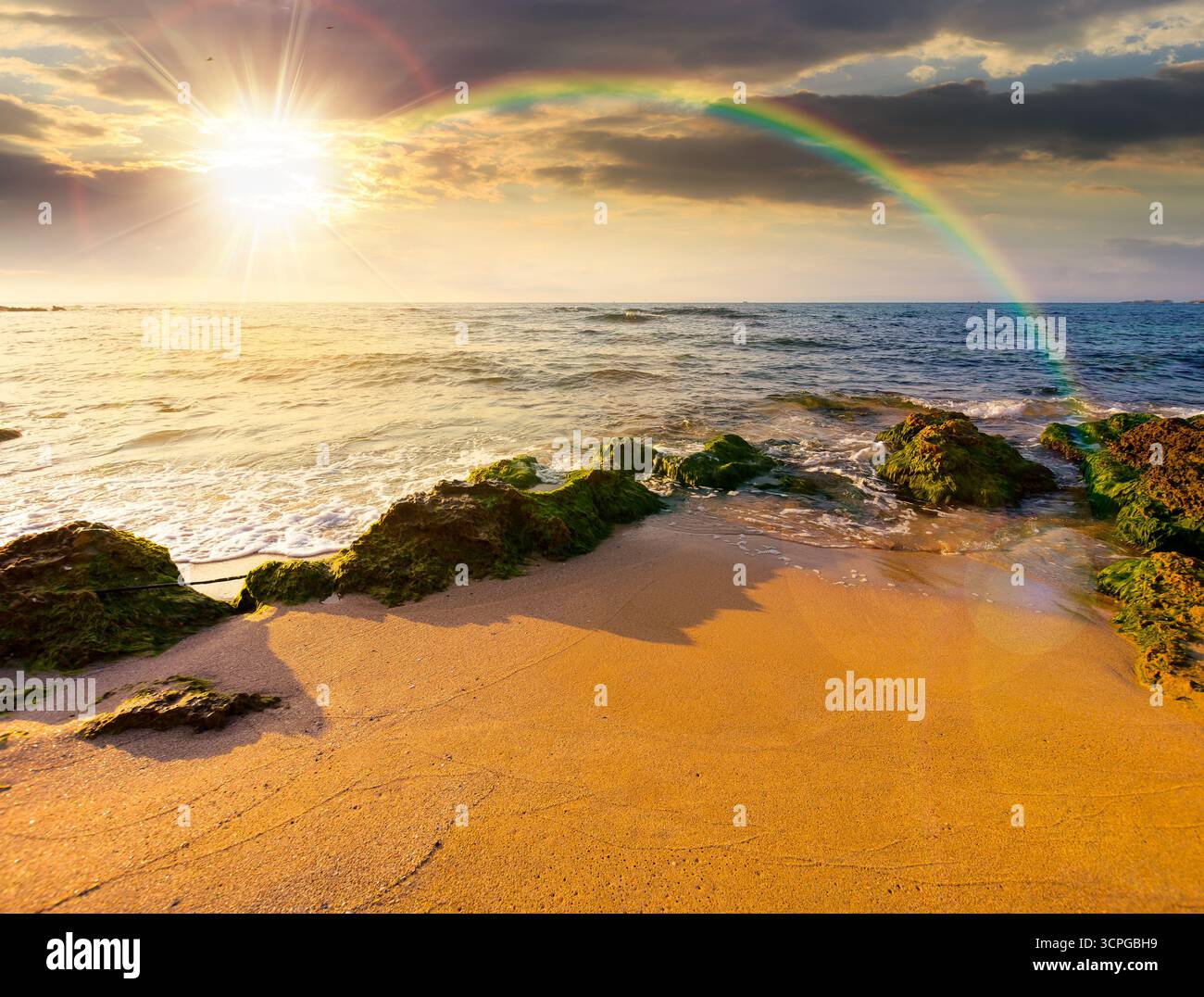 Tranquil sunset closeup sea hi-res stock photography and images - Alamy