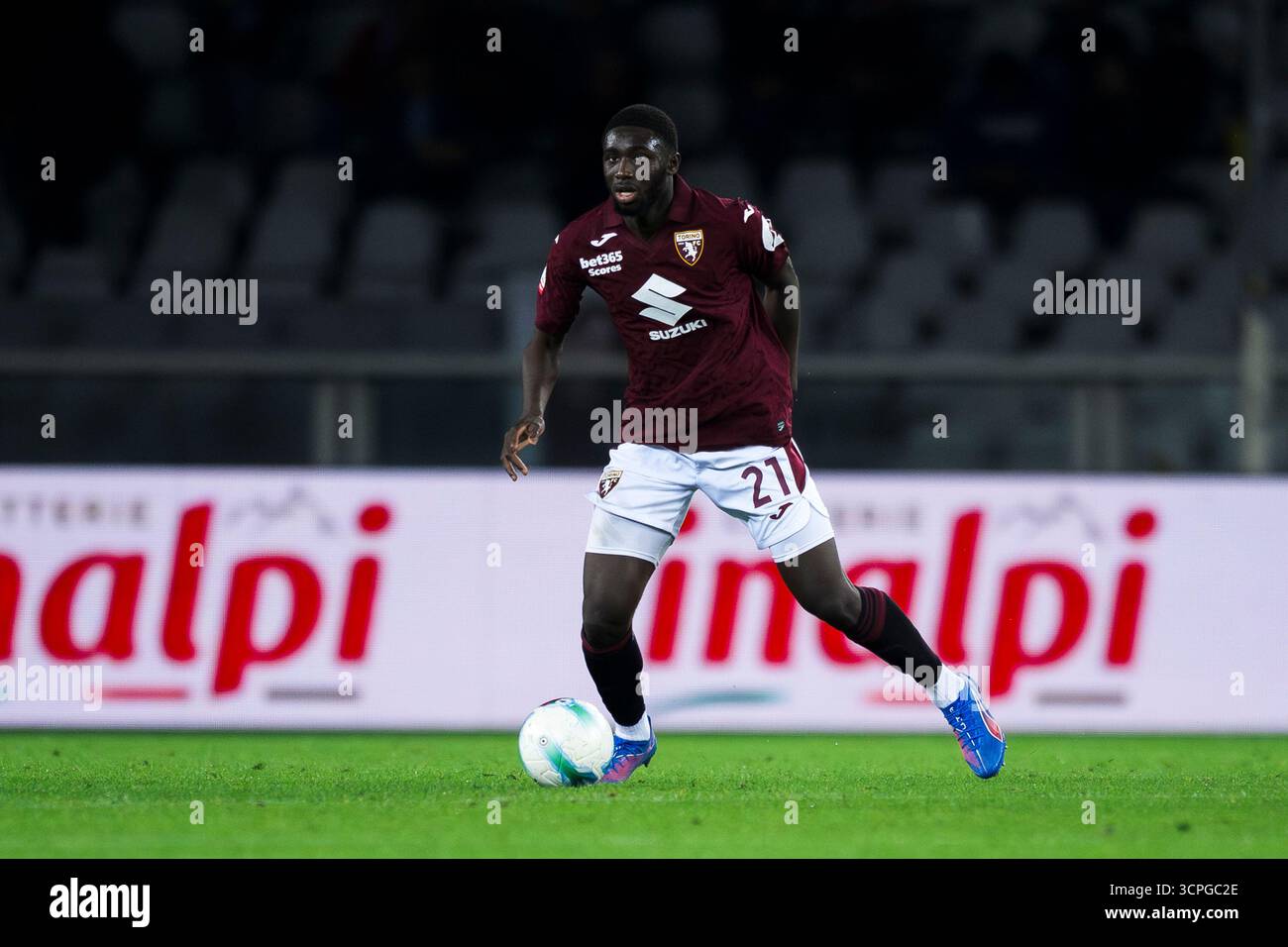 Ali Dembele of Torino FC in action during the Coppa Italia football ...