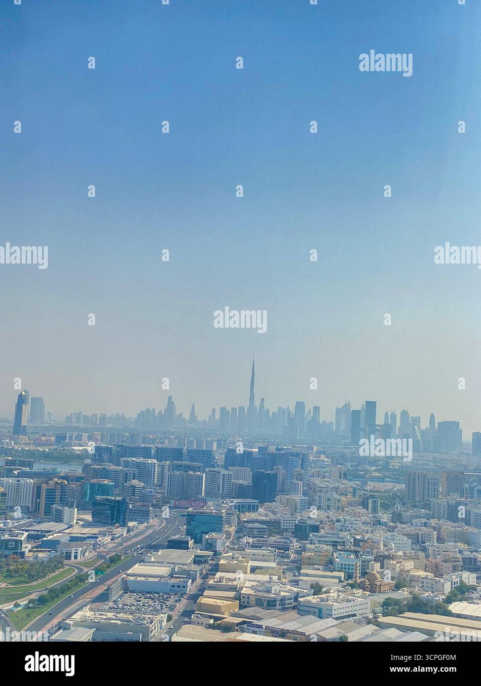 Dubai heathaze hi-res stock photography and images - Alamy