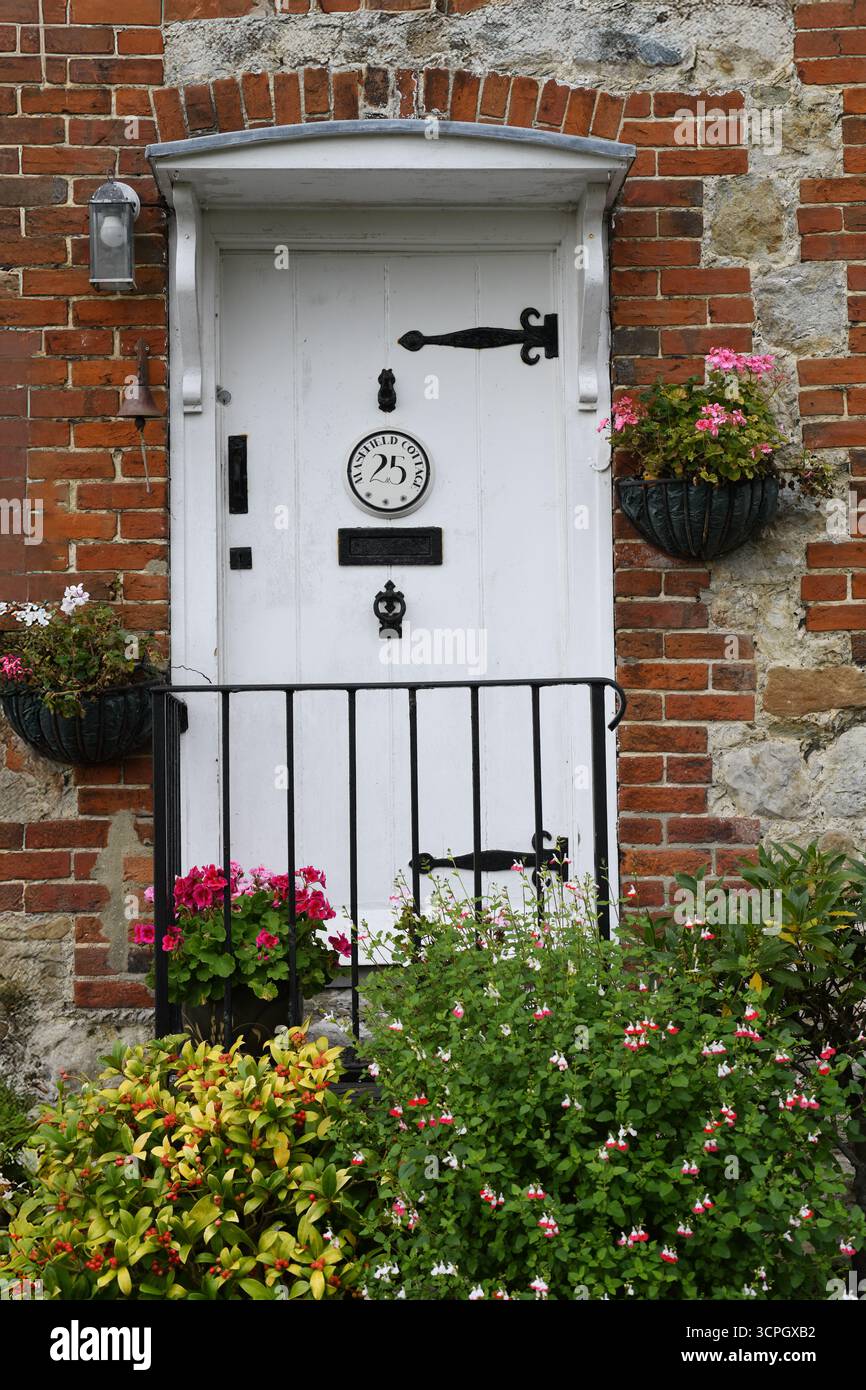 Black white cottage hanging hi-res stock photography and images - Alamy