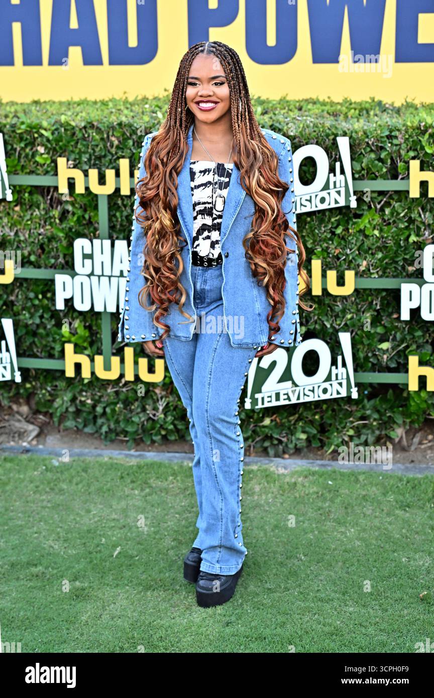 Dara Renee bei der Premiere der Hulu-Serie Chad Powers im Rose Bowl ...