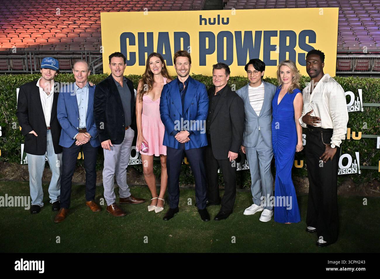 Colton Ryan, Toby Huss, Clayne Crawford, Perry Mattfeld, Glen Powell ...