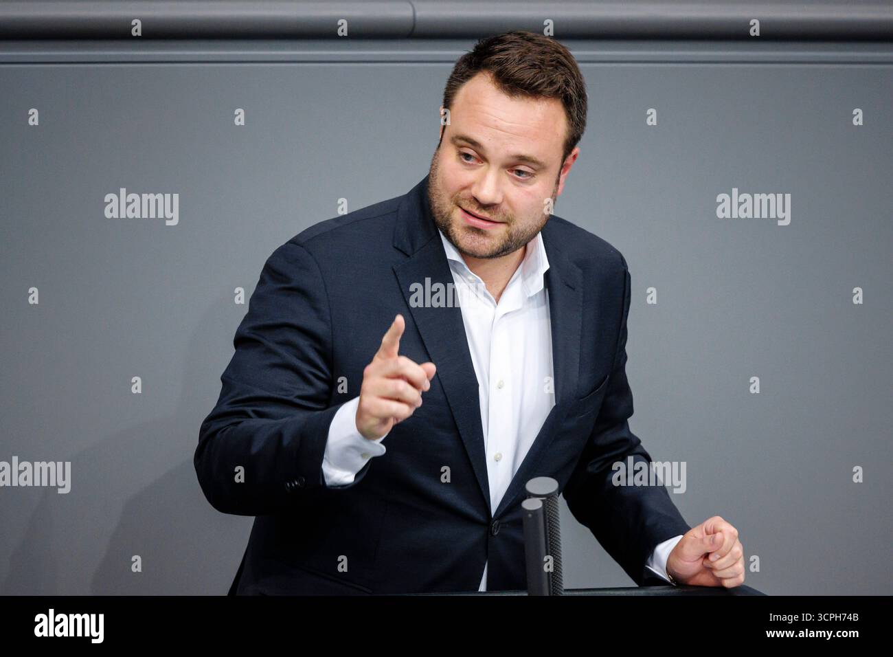 Daniel Walter, Member of Parliament (SPD), speaks in the Bundestag ...