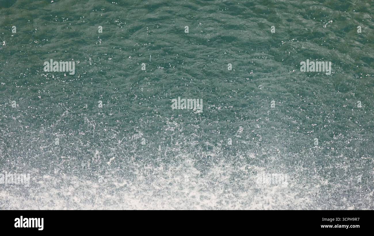 Water slow motion footage drops hi-res stock photography and images - Alamy