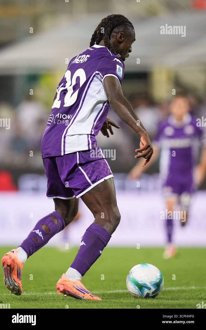 Fiorentina's Moise Kean in action during the Serie A soccer match ...