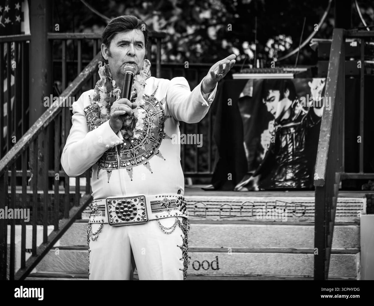 Showcasing classic elvis songs Black and White Stock Photos & Images ...