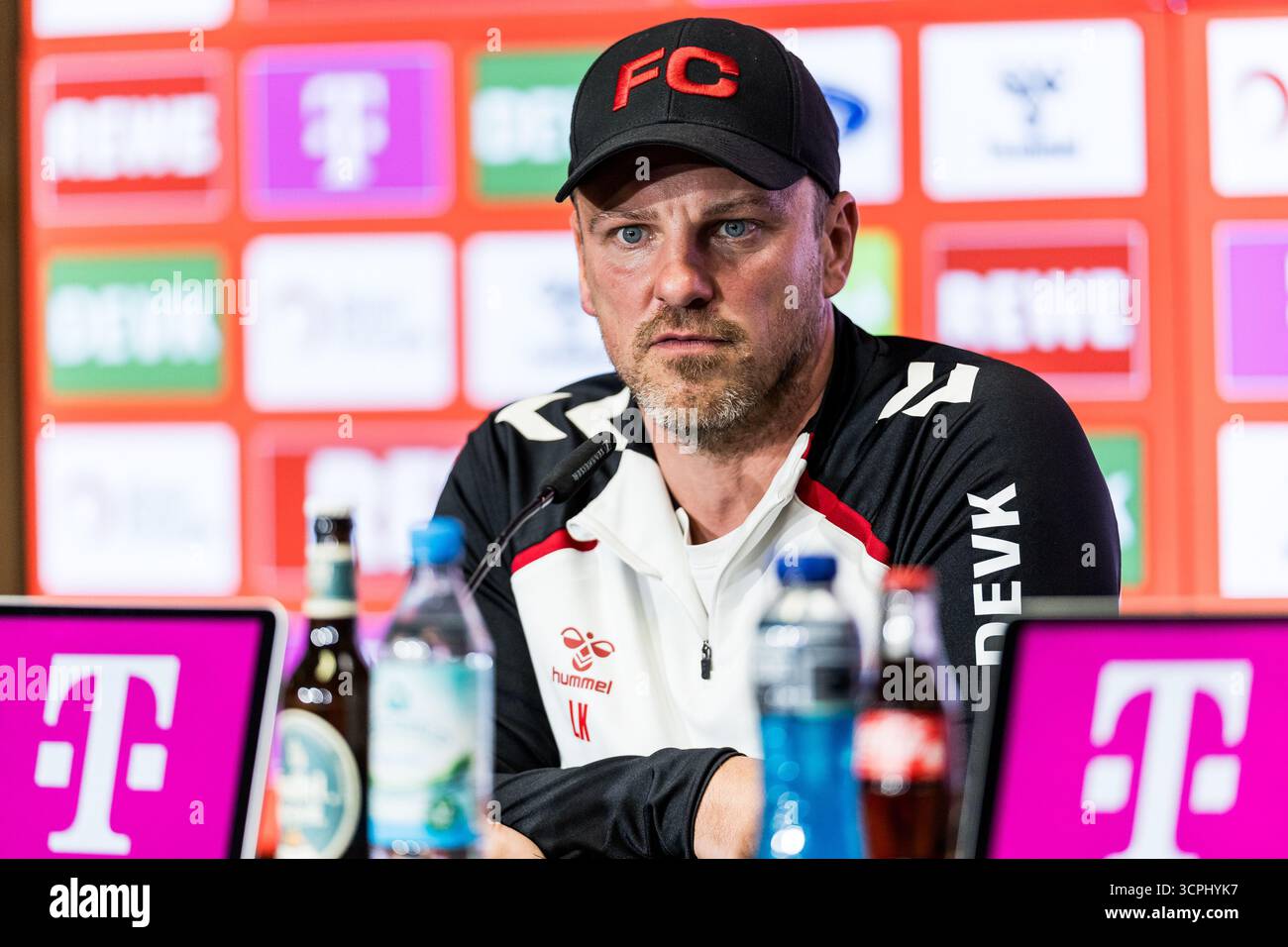 Lukas Kwasniok (Trainer 1. FC K?ln) Pressekonferenz 1. FC K?ln ...