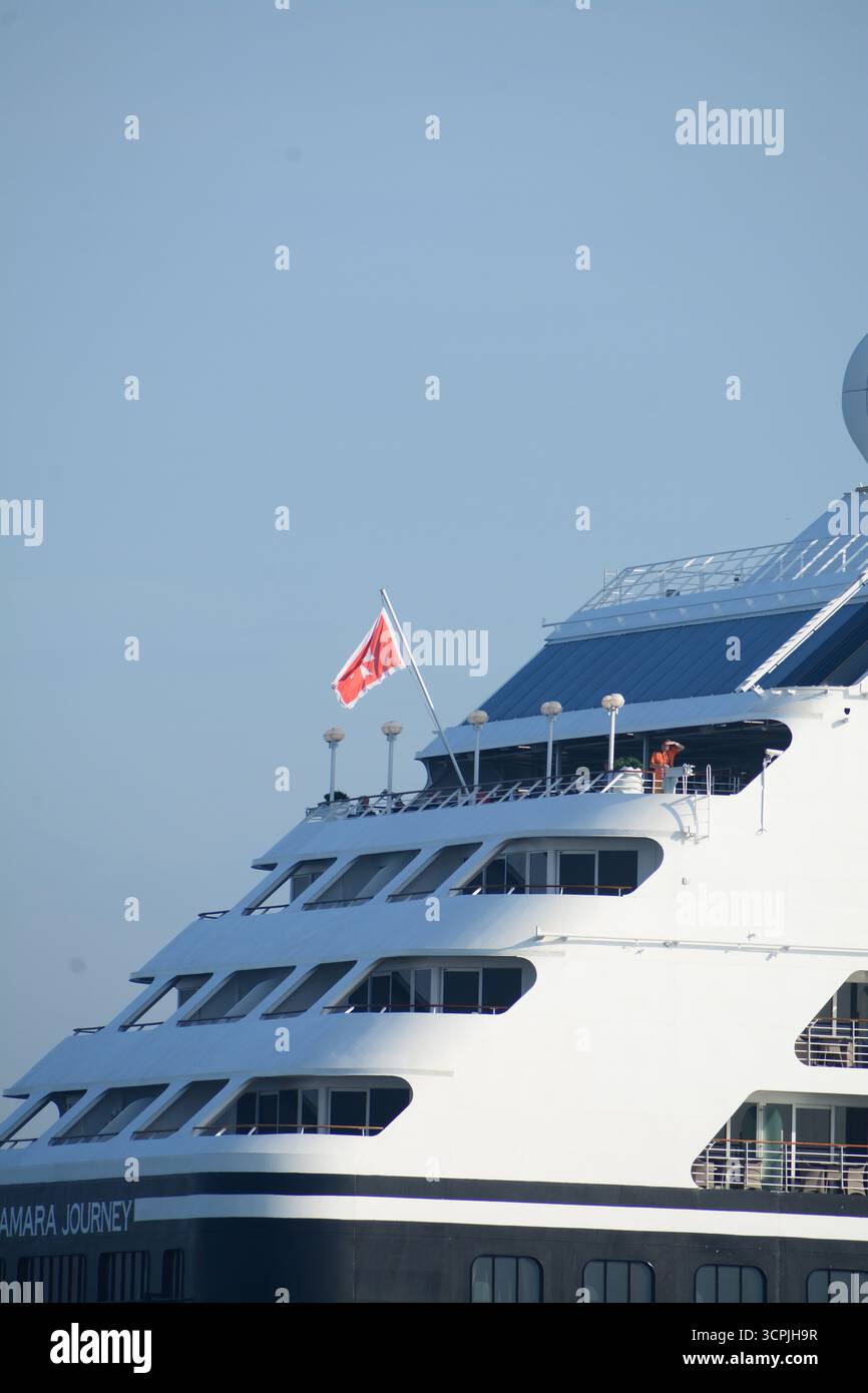 Cruise ships azamara journey hi-res stock photography and images - Alamy