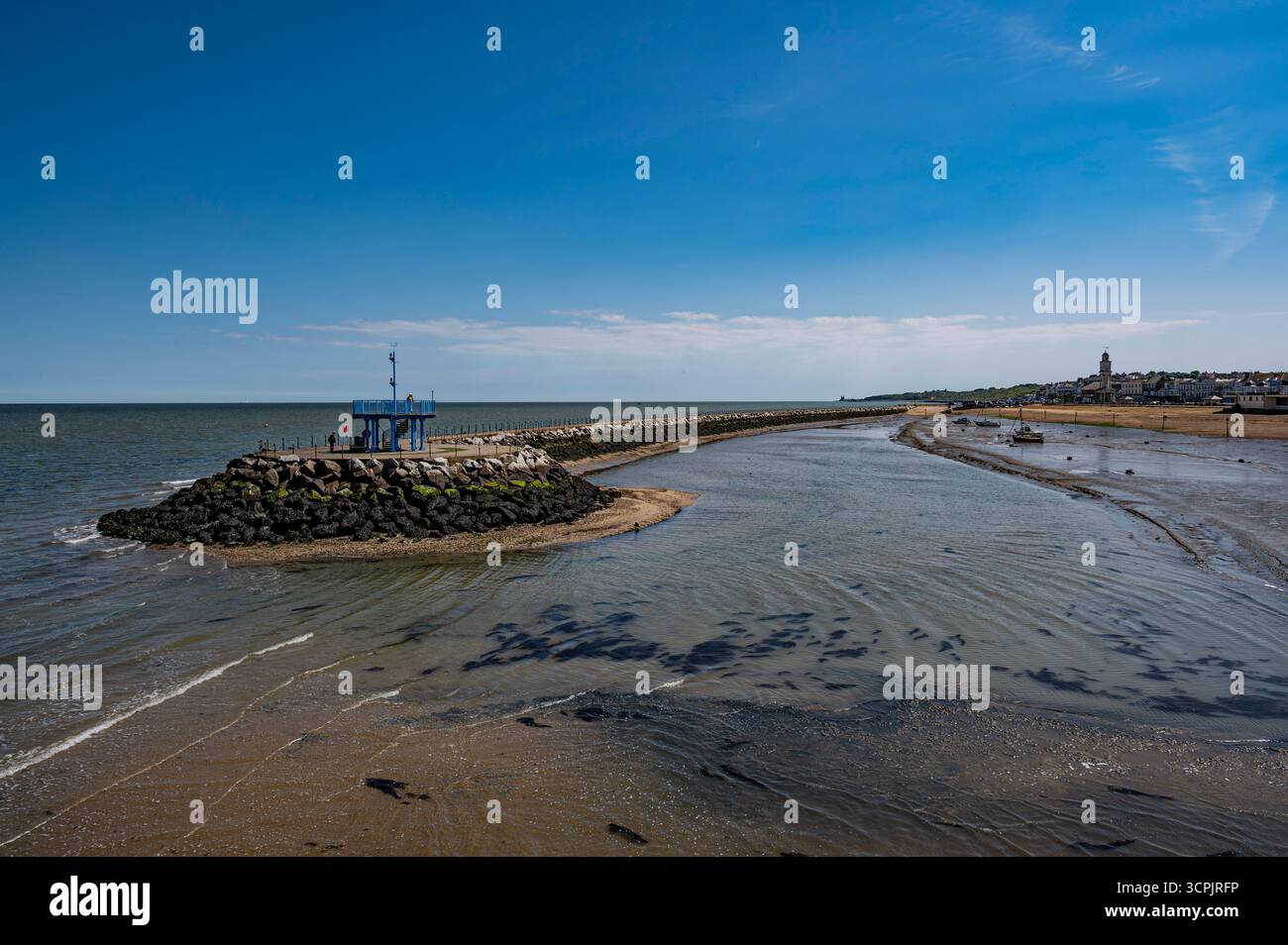 Herne bay harbour low tide hi-res stock photography and images - Alamy