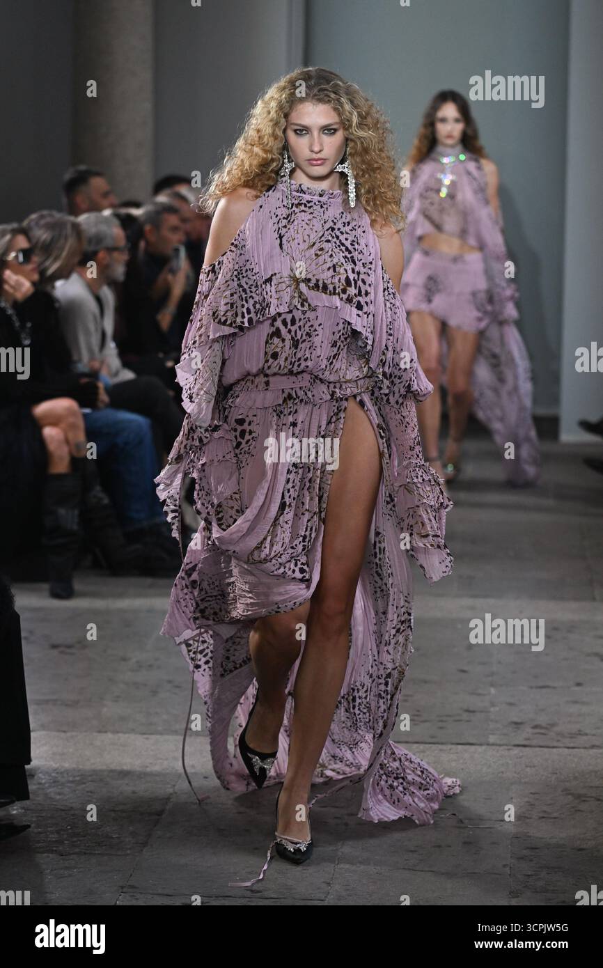 Milan, Milan Women's Fashion Week Spring/Summer 2026 - Women's Fashion ...