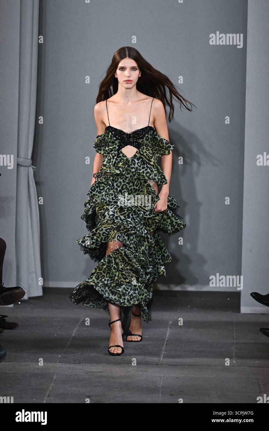 Milan, Milan Women's Fashion Week Spring/Summer 2026 - Women's Fashion ...