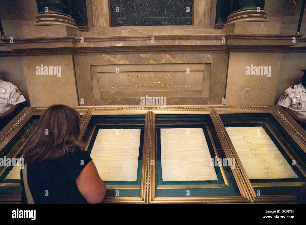 Fifth page of the u s constitution hi-res stock photography and images ...