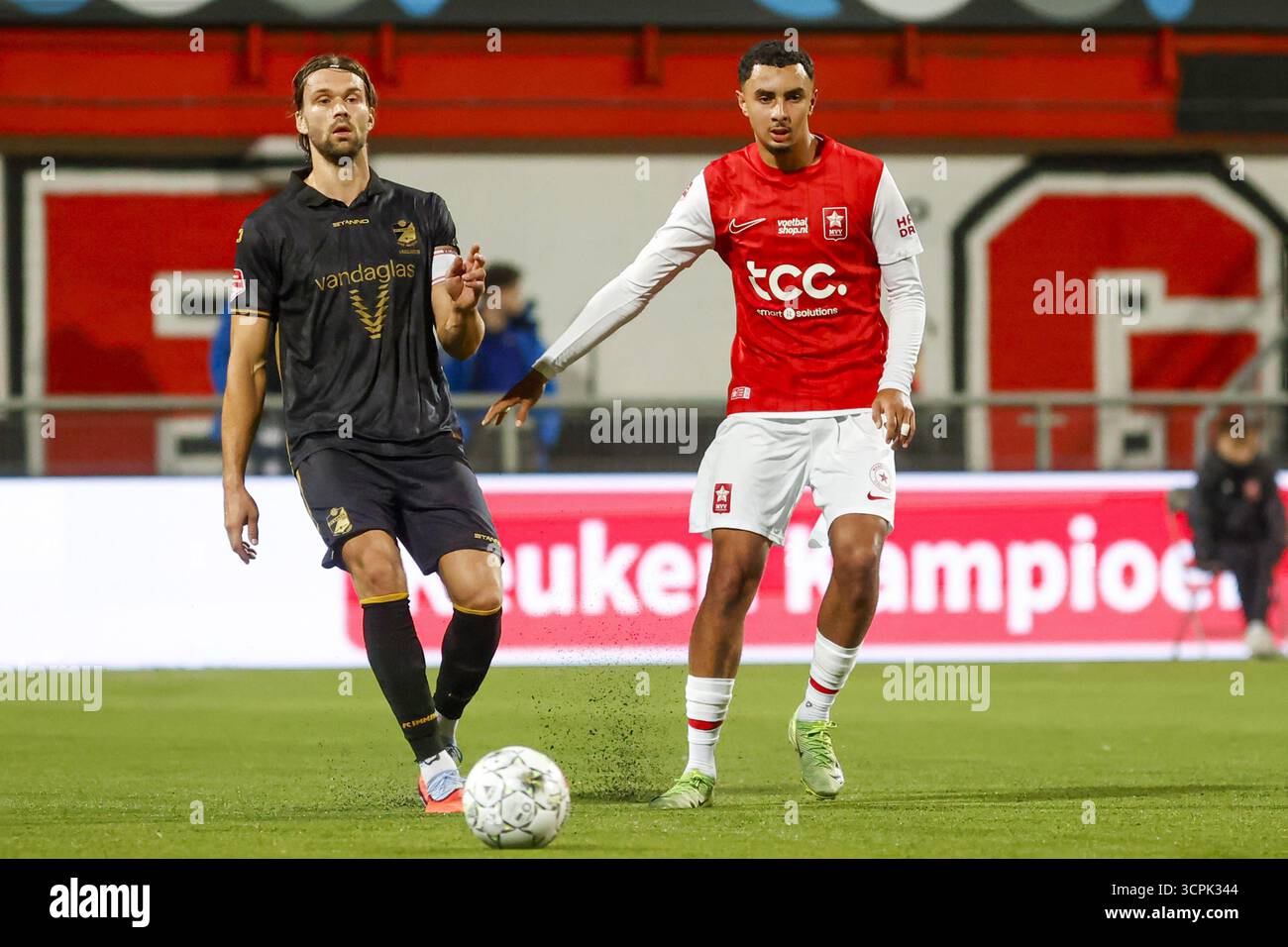MAASTRICHT , 26-09-2025 , De Geusselt , season 2025 / 2026 , Dutch ...