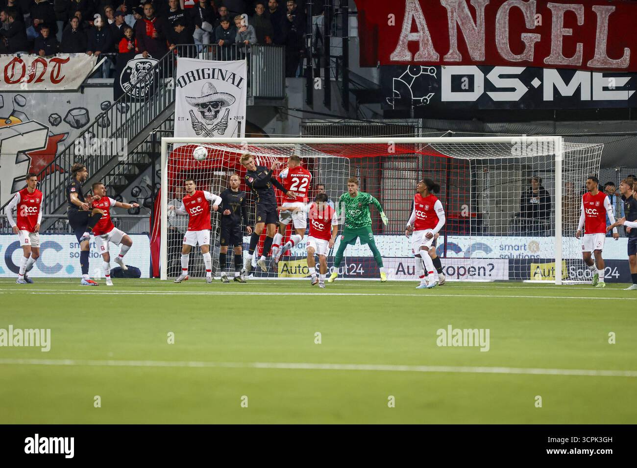MAASTRICHT , 26-09-2025 , De Geusselt , season 2025 / 2026 , Dutch ...