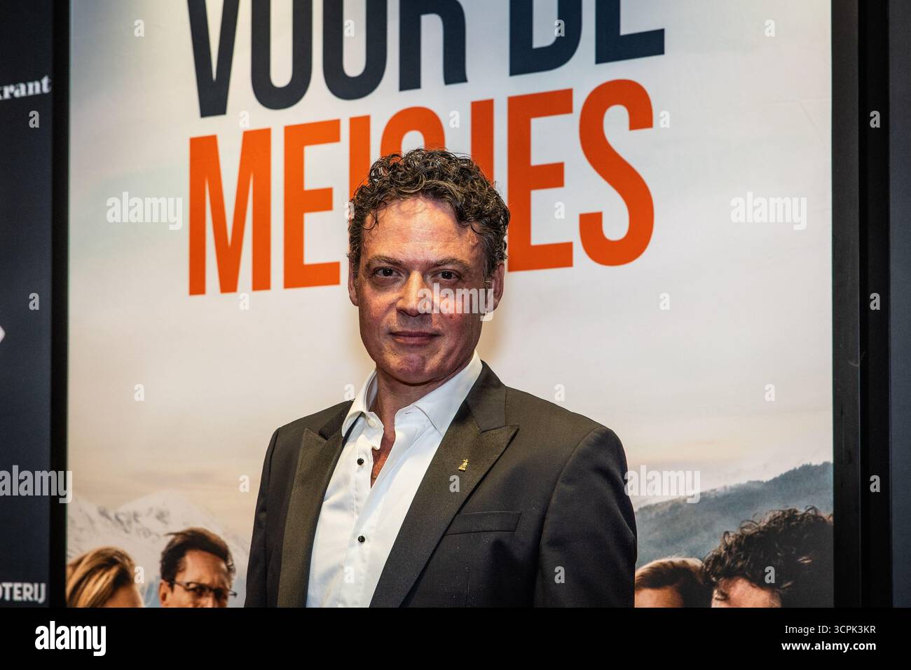 PRE CAPTION - Fedja van Huet on the red carpet at the Stadsschouwburg ...
