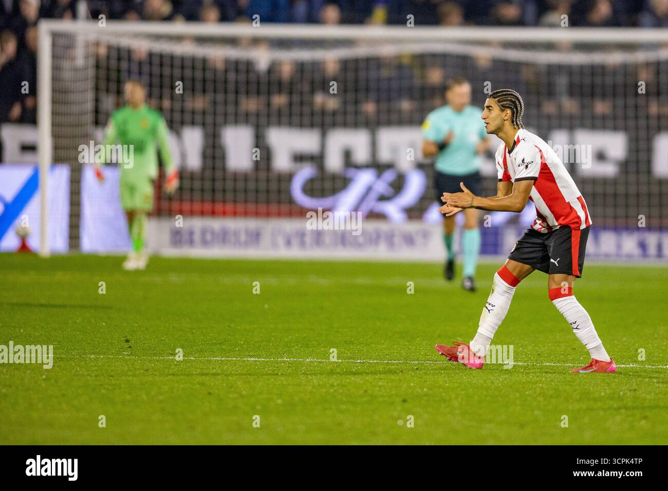 LEEUWARDEN , 26-09-2025 , Kooi Stadium , season 2025 / 2026 , Dutch ...
