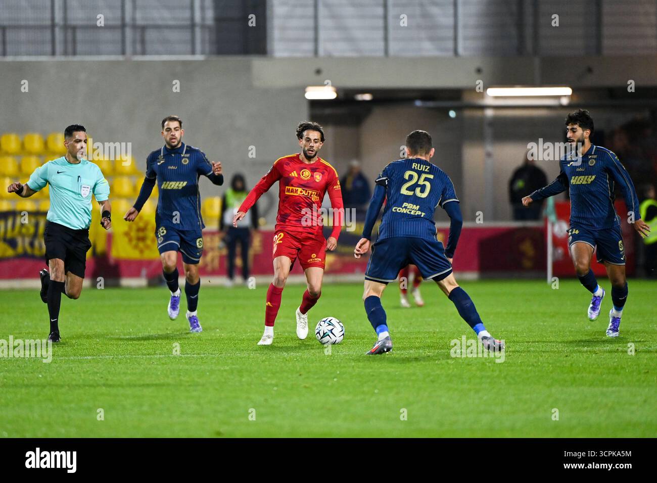 Karim ABED (ARBITRE) - 22 Octave JOLY (raf) - 84 Rayan TOUZGHAR (pau ...