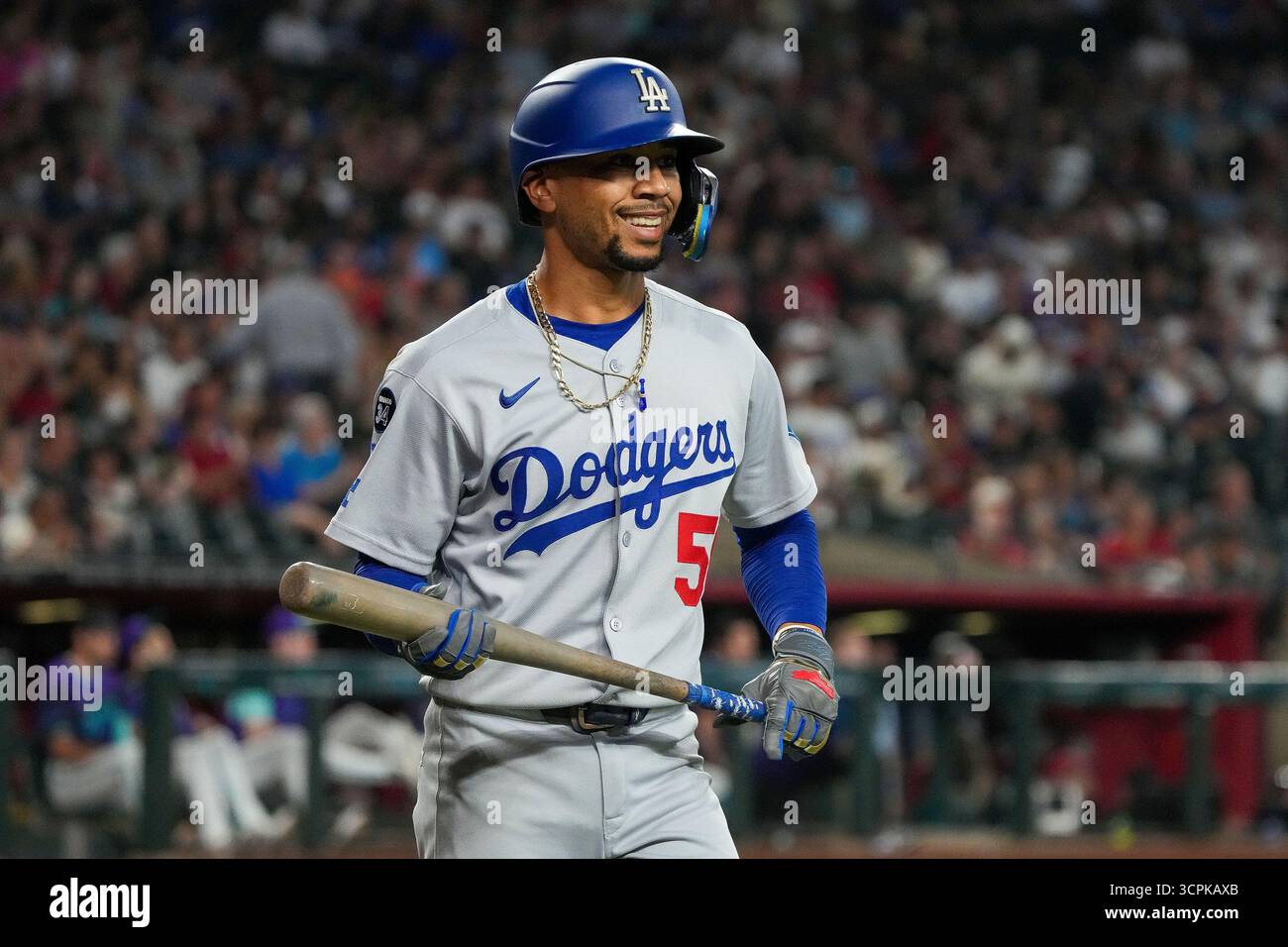 Los Angeles Dodgers shortstop Mookie Betts (50) against the Arizona ...