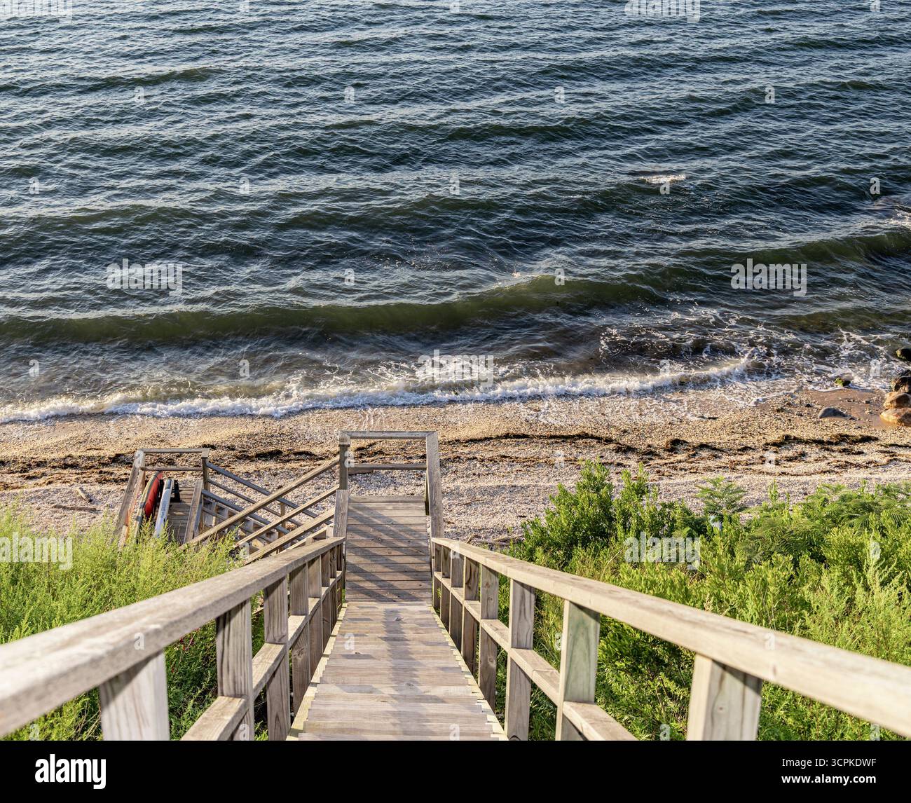 Water access stairs railing hi-res stock photography and images - Alamy