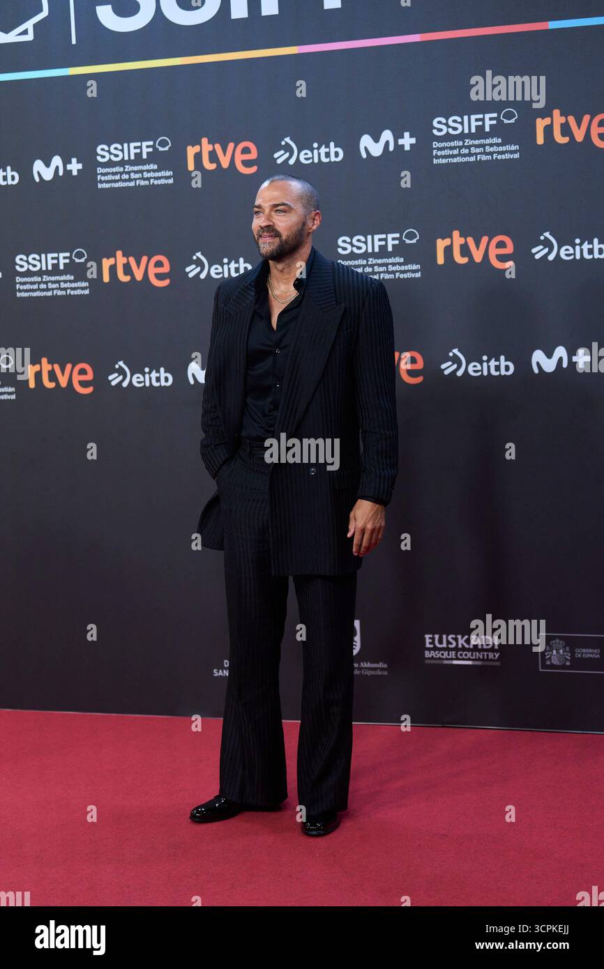 Jesse Williams attended 'Anatonia de un instante' Red Carpet during ...