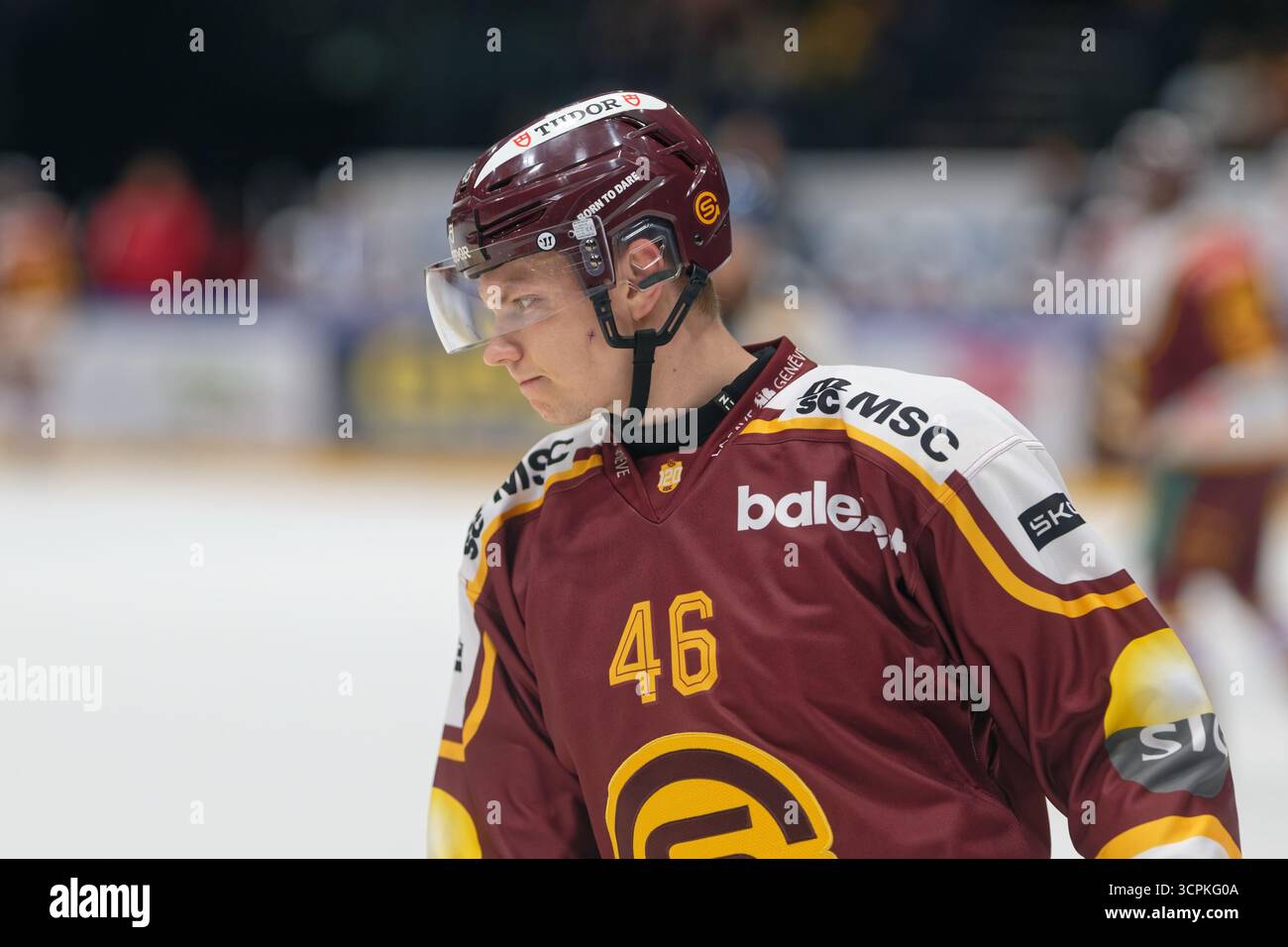 Vili Saarijarvi (46 Geneve-Servette HC) portrait (headshot/close up ...