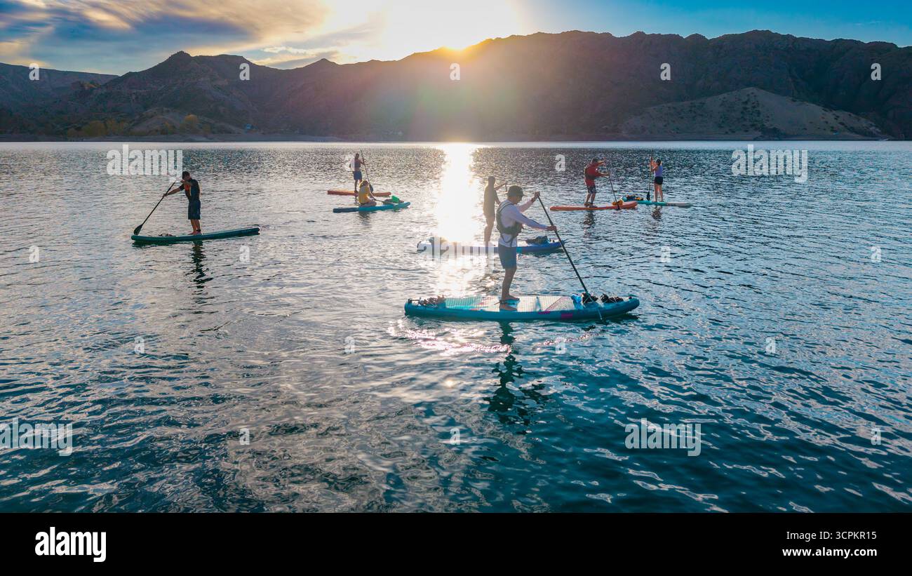 4k lake sup surfing sunset hi-res stock photography and images - Alamy
