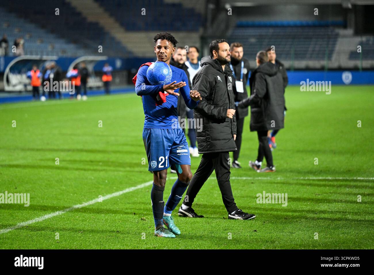 21 Tawfik BENTAYEB (estac) during the Ligue 2 BKT match between Troyes ...