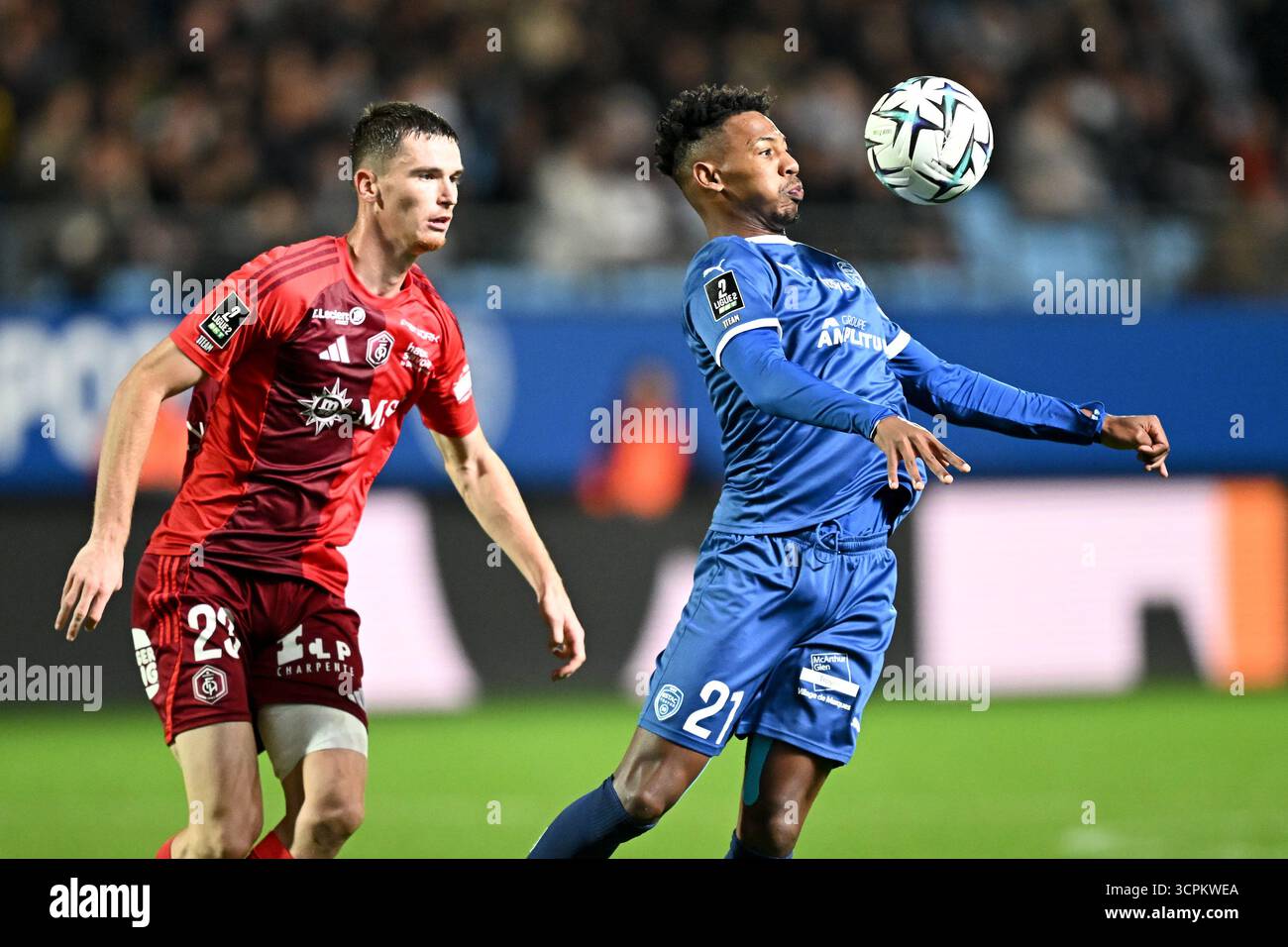 23 Matteo VEILLON (fca) - 21 Tawfik BENTAYEB (estac) during the Ligue 2 ...