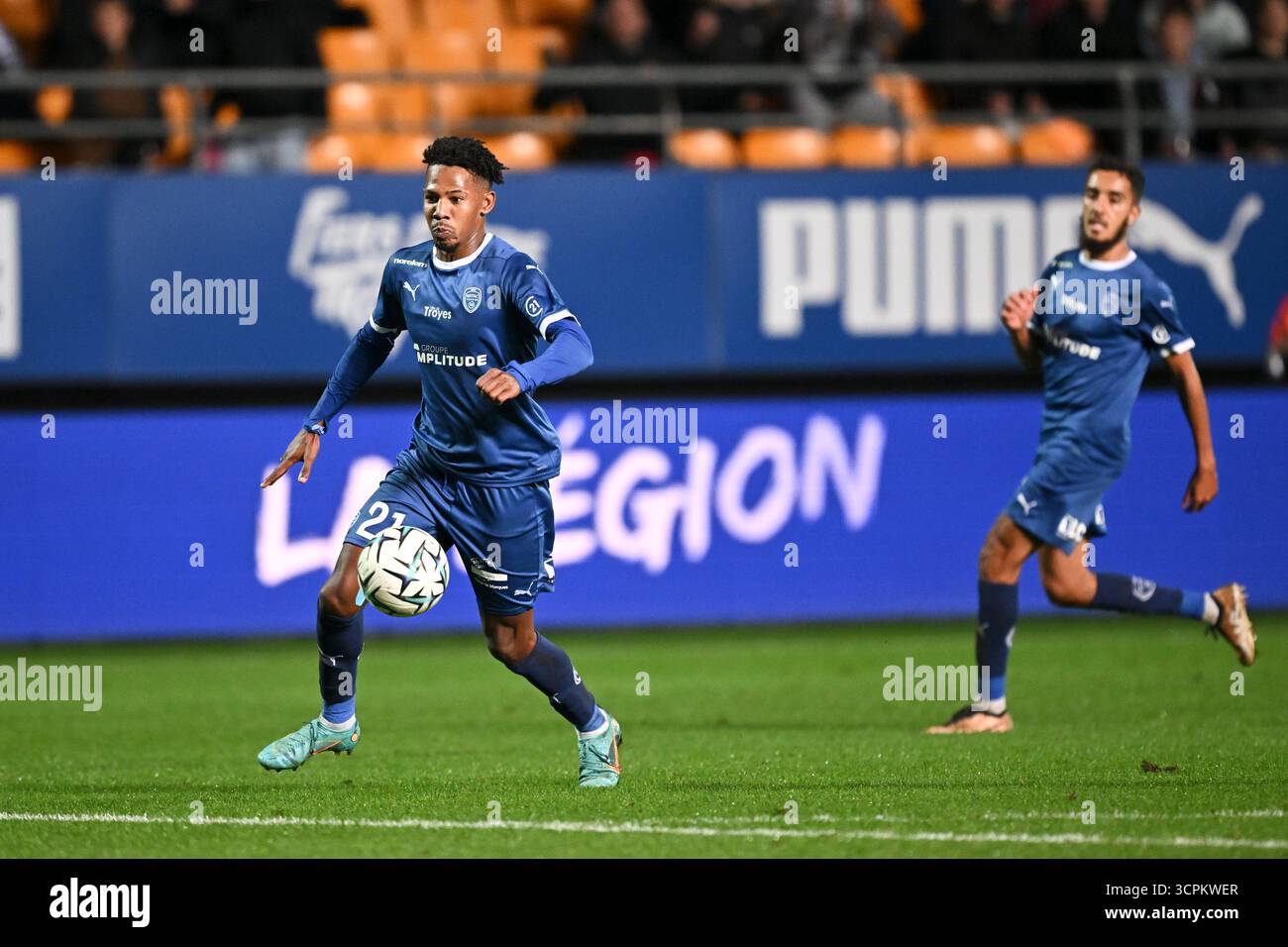 21 Tawfik BENTAYEB (estac) during the Ligue 2 BKT match between Troyes ...