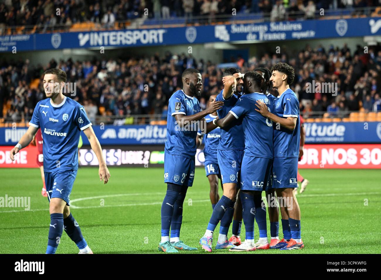 25 Paolo GOZZI (estac) - 05 Martin ADELINE (estac) - 09 Mounaim EL ...