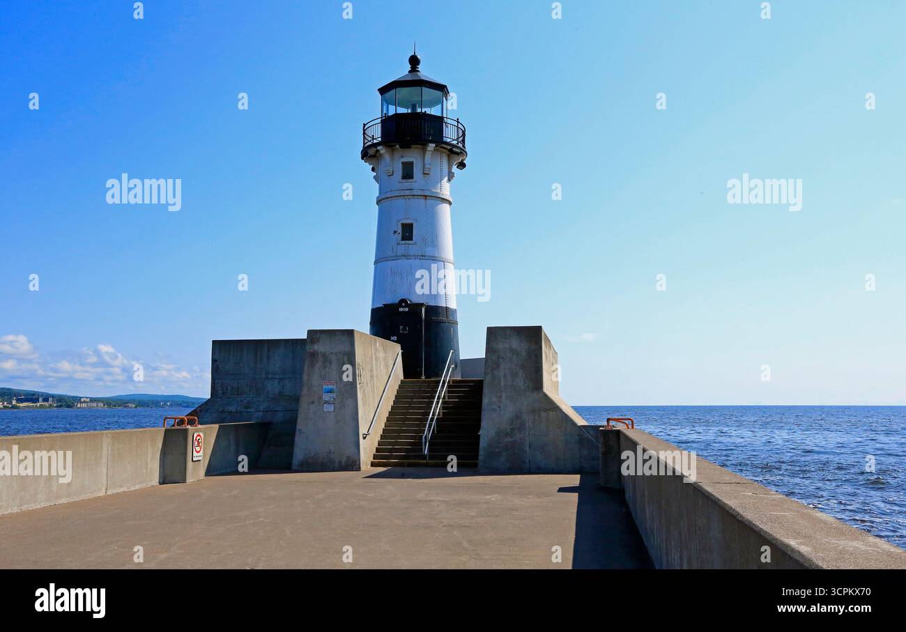 Duluth Harbor North Pier Lighthouse, Minnesota Stock Photo - Alamy