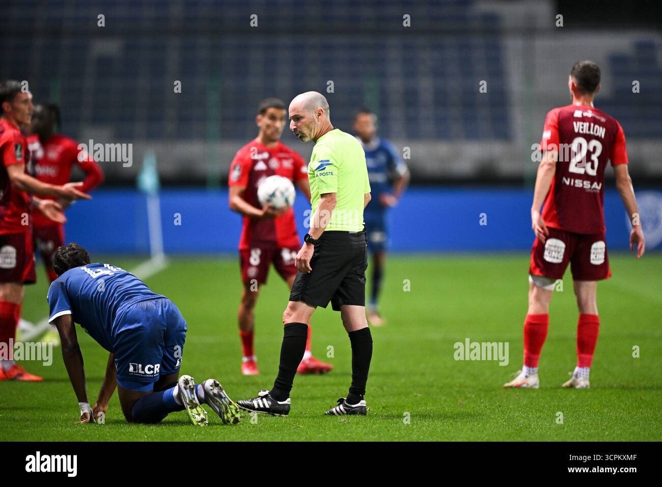 Florent BATTA (ARBITRE) during the Ligue 2 BKT match between Troyes and ...