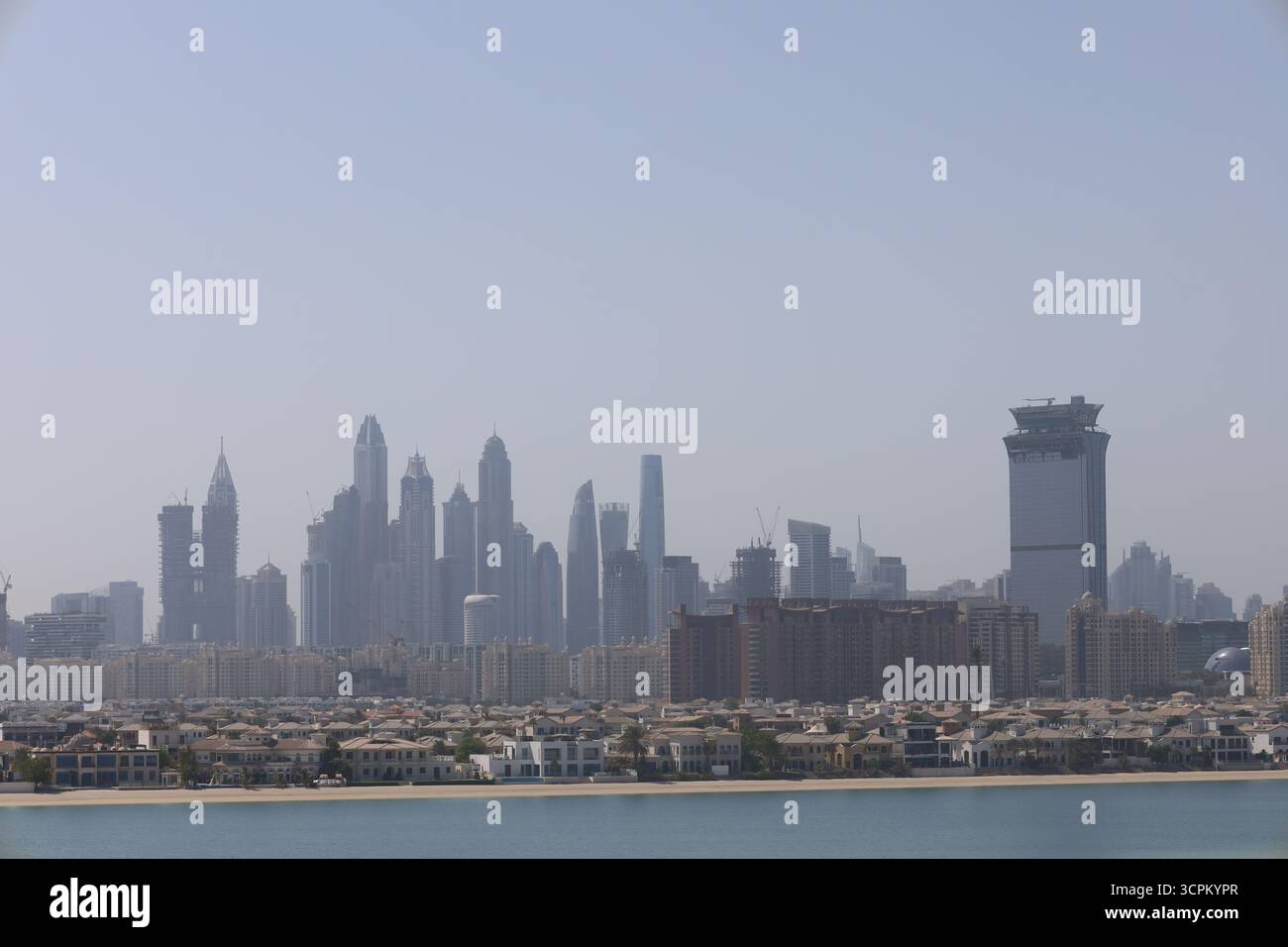 Beautiful dubai cityscape modern hi-res stock photography and images ...