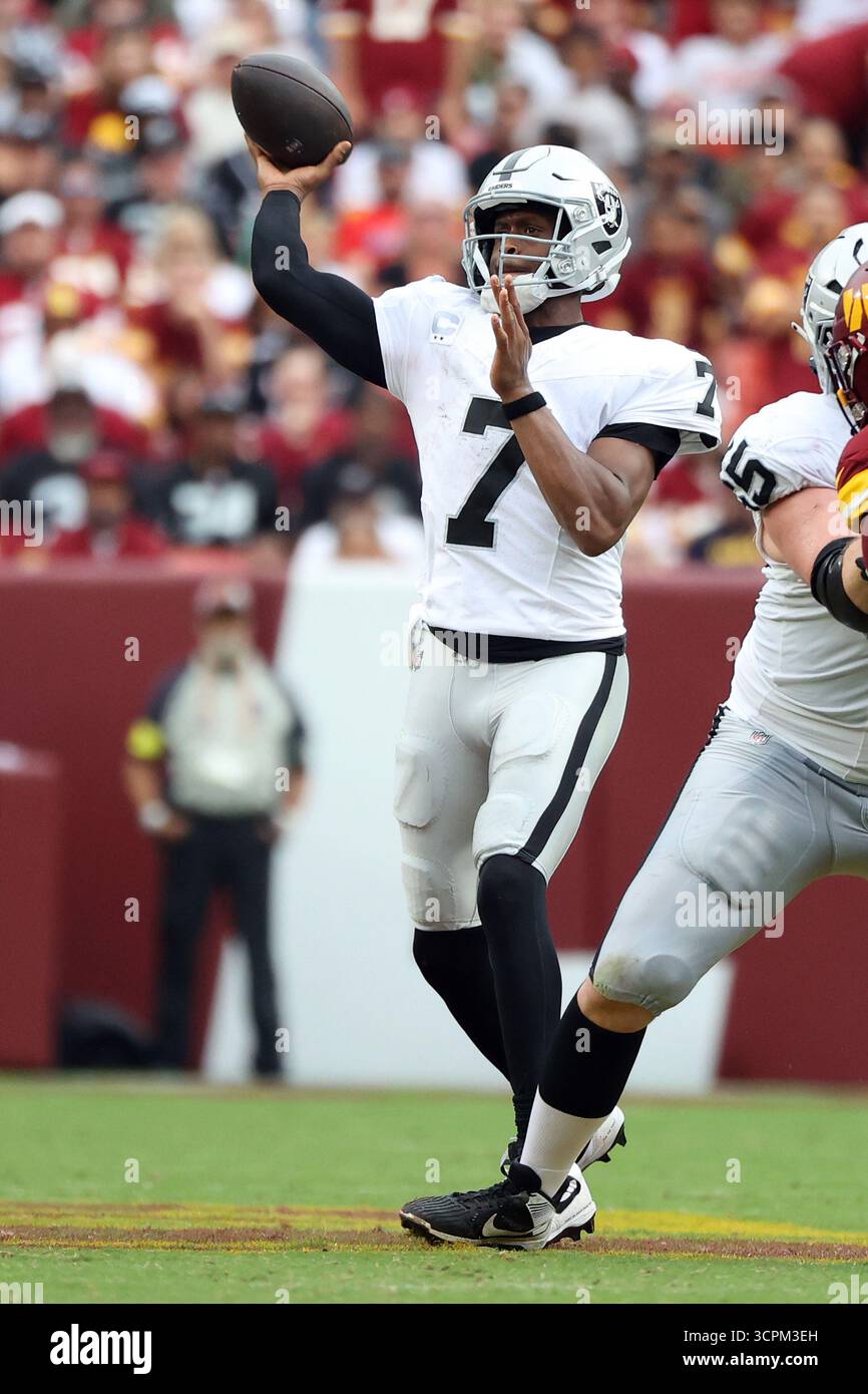 Las Vegas Raiders quarterback Geno Smith (7) throws the ball during an ...