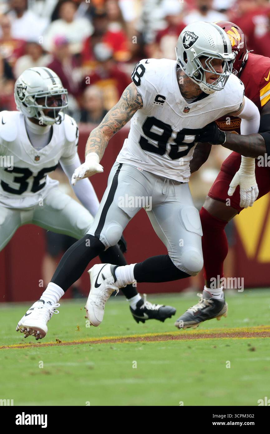 Las Vegas Raiders defensive end Maxx Crosby (98) rushes during an NFL ...
