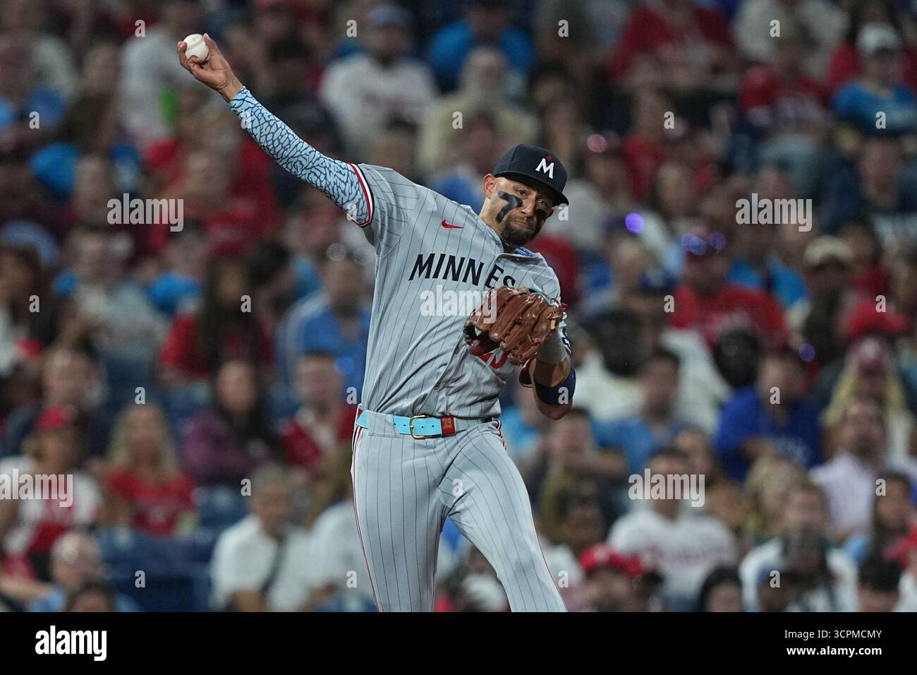 Minnesota Twins third base Royce Lewis in action during a baseball game ...
