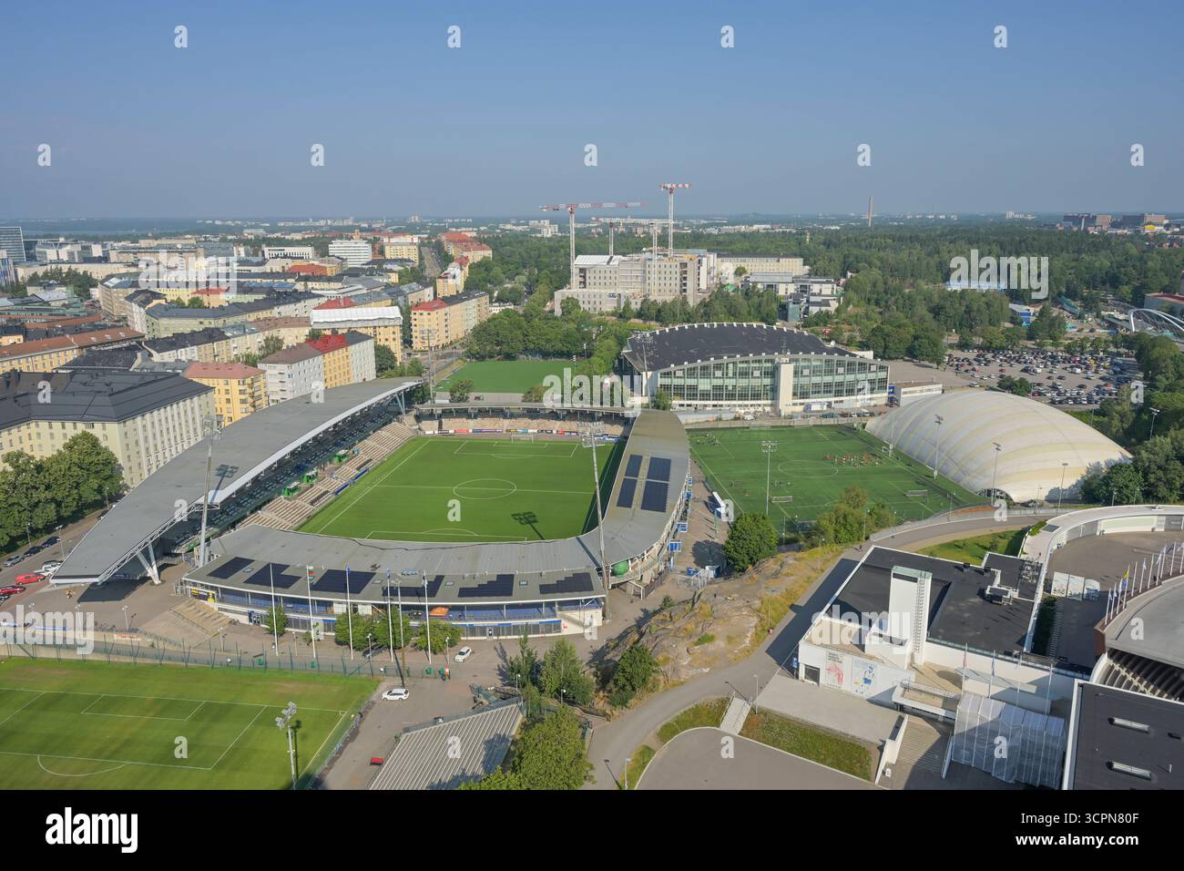 Stadion Bolt Arena, Fußballstadion Töölö Spielfeld 6 und Eishockeyhalle ...